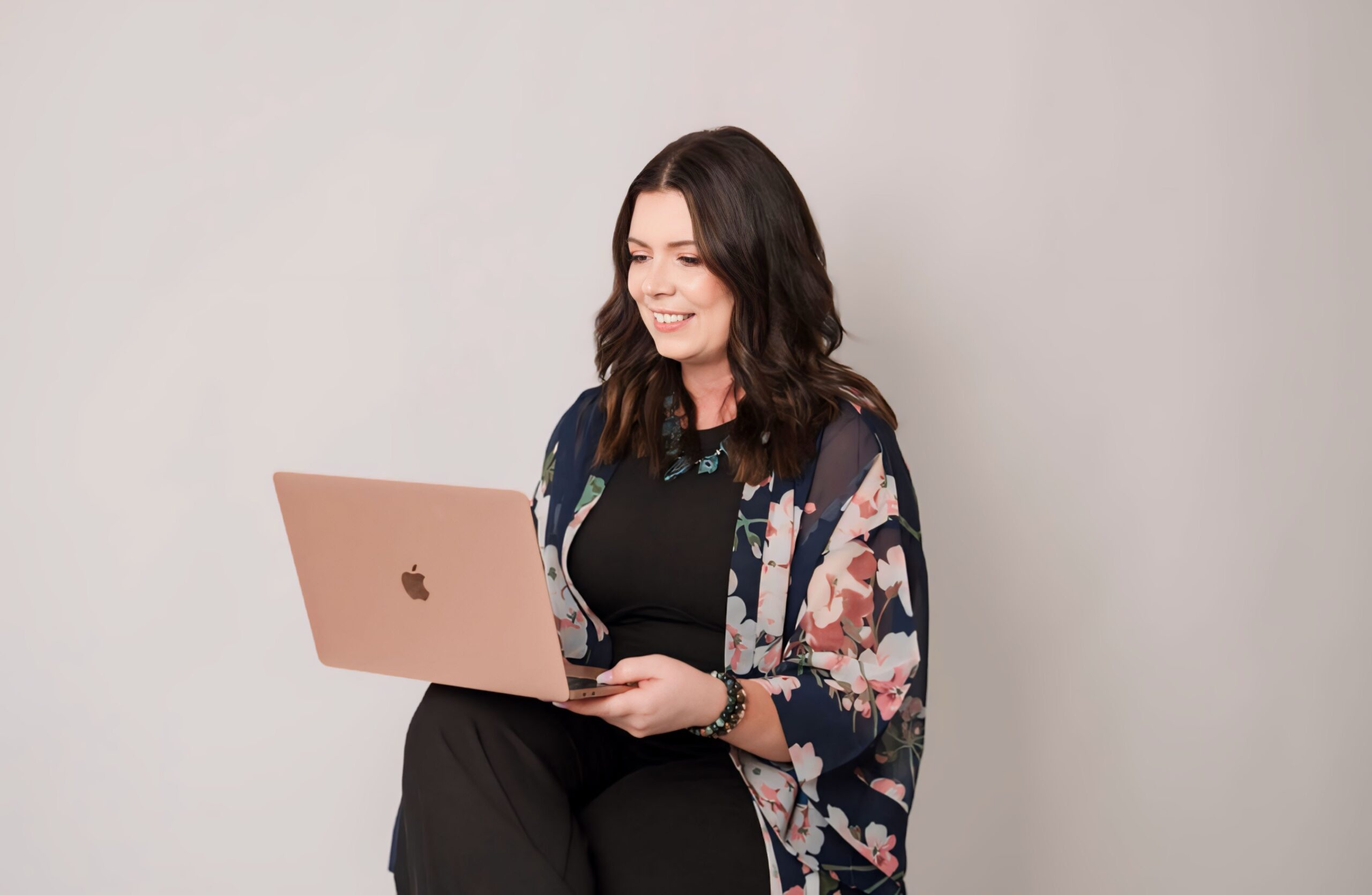 LISA ANDREWS WINS 2024 GLOBAL RECOGNITION AWARD™ • Global Recognition ...